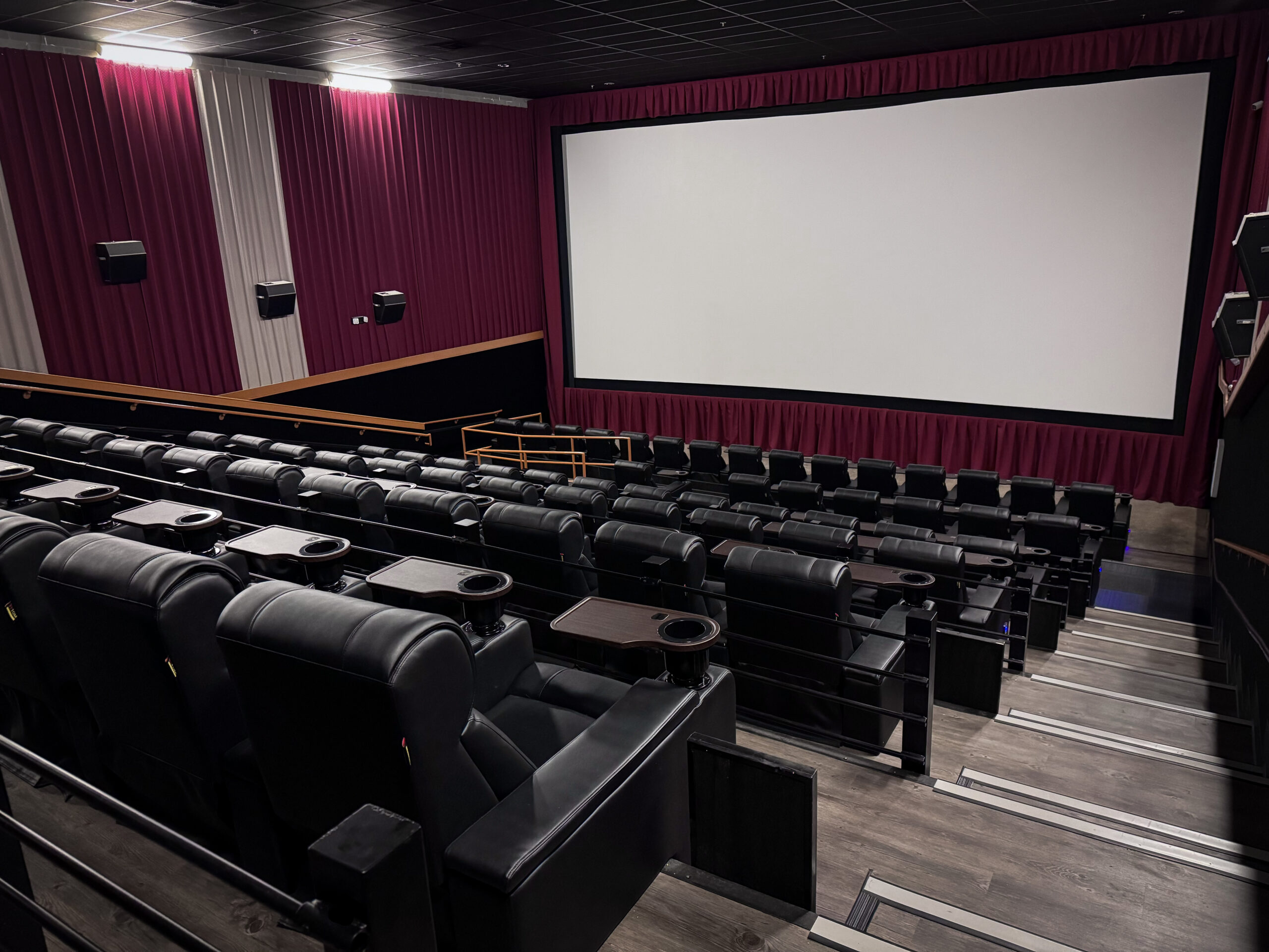 Hollywood 10 Cinemas - Jackson County, Alabama
